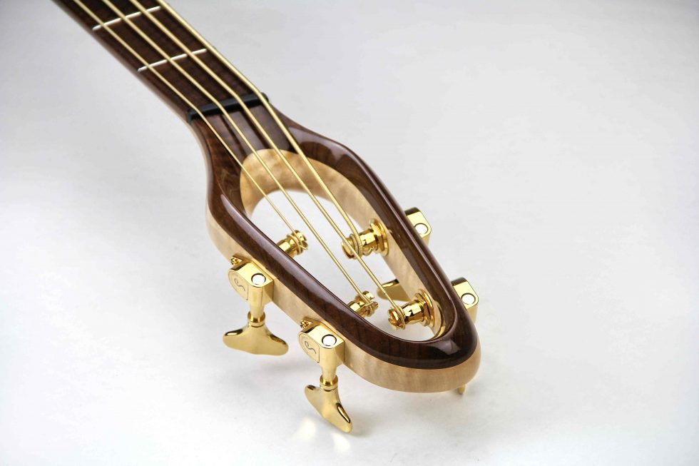 CannaBass - Canna Guitars